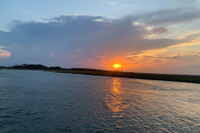 Private Charleston Sunset & Dolphin Cruise - Deep Dive into the Itinerary
