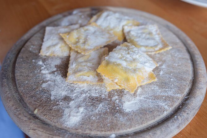 Private Cooking Class at a Cesarina's Home in Pisa - The Flavor and the Wines