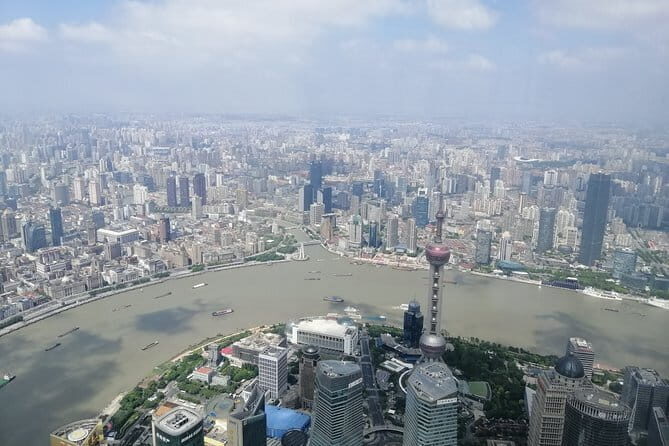 Private Day Tour of Shanghai Highlights with Acrobatic Show - The Experience: What to Expect