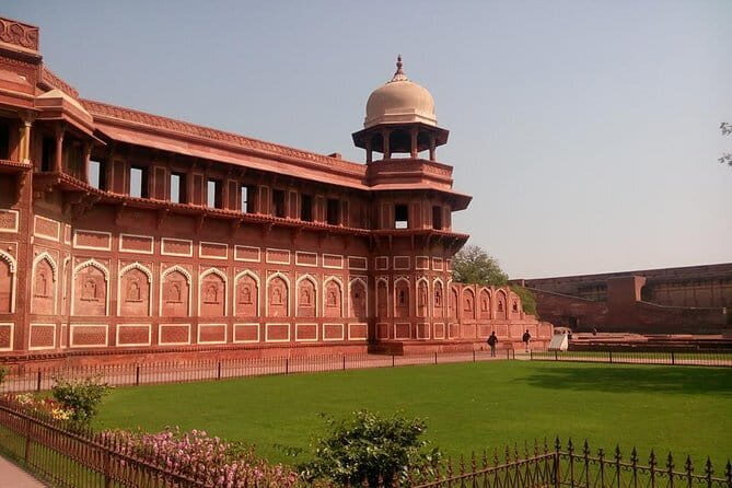 Private Day Tour Of Taj Mahal And Agra Fort By Superfast Train All Inclusive - The Itinerary in Detail