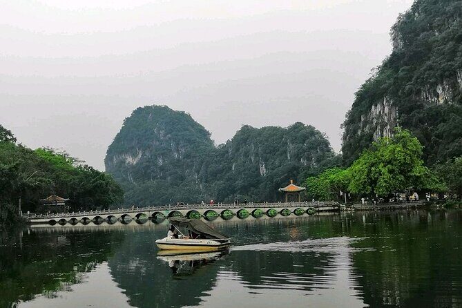 Private Day Tour to Seven Star Crag Natural Wonder from Guangzhou - The Detailed Itinerary