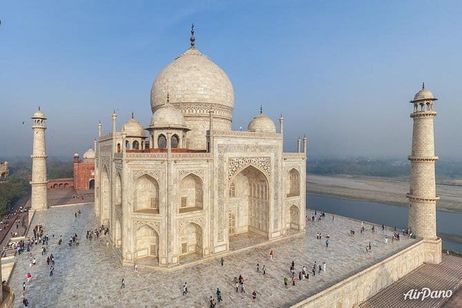 Private Day Tour to Taj Mahal and Agra Fort from Delhi by Car - The Value for Money and Practical Aspects