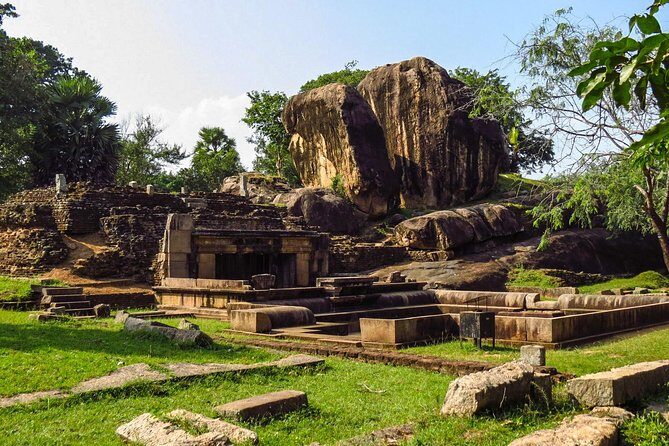 Private Day Trip To Anuradhapura Ancient City - The Experience: Good and Not-So-Good