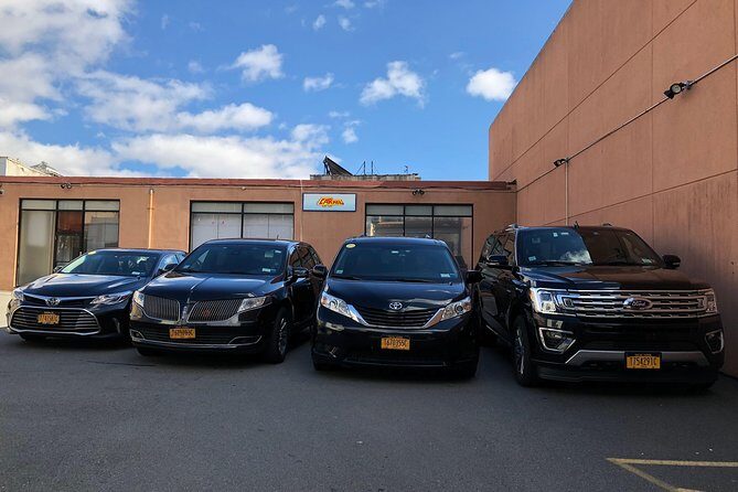 Private Departure Transfer - to Indianapolis Airport (IND) by SUV - A Comfortable, Private Ride to Indianapolis Airport: Our Take on the SUV Transfer Service