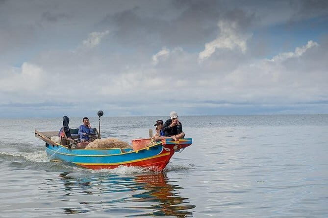 Private Full-Day Angkor Temples and Tonle Sap - The Natural Wonder: Tonle Sap Lake