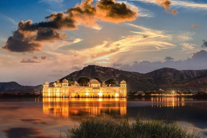 Private Jaipur City Tour from Delhi by Car - Practical Aspects and What to Expect