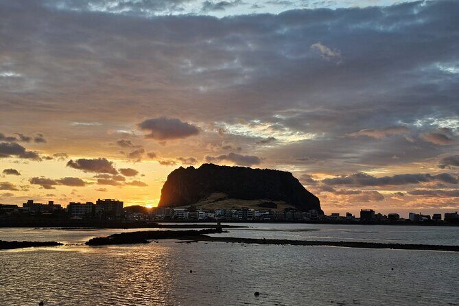 Private Jeju Geopark Gotjawal and Oreum Trekking Experience - Itinerary Breakdown and What to Expect