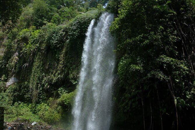 Private Lombok Historical Sightseeing and Waterfall Tour - Sendang Gile Waterfall: A Refreshing Break