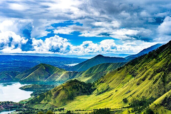 Private Mount Pusuk Buhit Hiking Tour from Samosir Island - What the Tour Includes and What to Keep in Mind