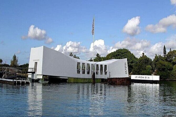 Private Pearl Harbor and Mini Circle Island Tour from Waikiki - The Price and Value