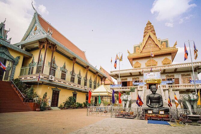 Private Phnom Penh Icons City Tour - Authentic Experiences and Cultural Insights