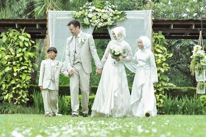 Private Photo Session with a Local Photographer in Yogyakarta - Is This Experience Right for You?