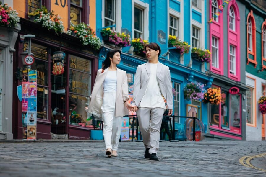 Private Photoshoot with Views of Famous Edinburgh Castle - What to Expect During Your Photoshoot