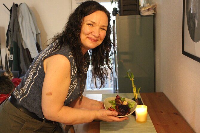 Private Pike Place Market Tour and Cooking Class with a Local - Cooking in a Local’s Kitchen: An Intimate, Practical Lesson