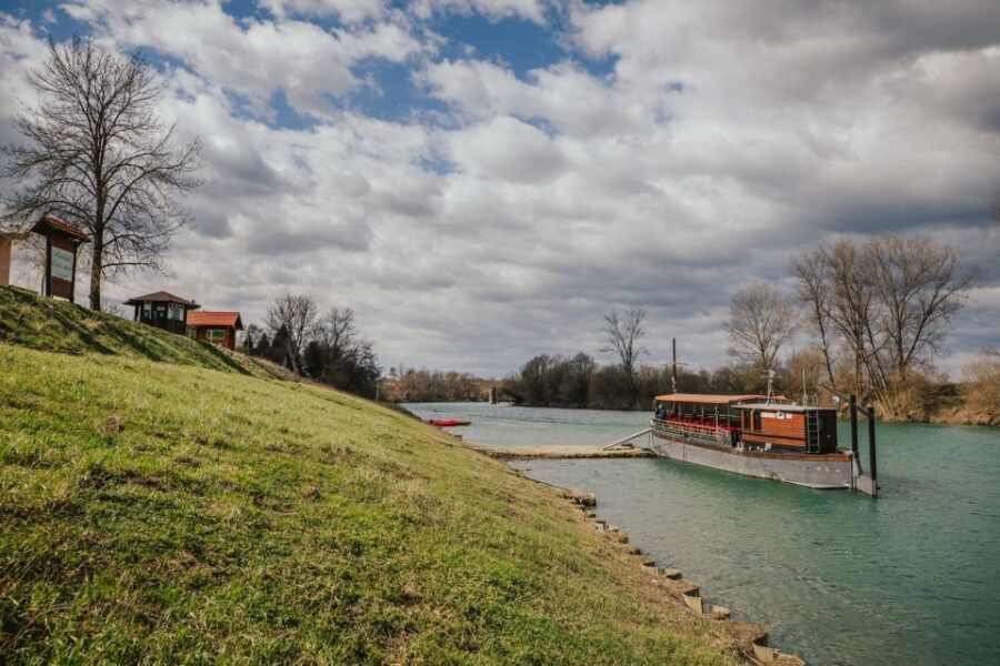 Private Riverboat Tour on Kupa river - A Closer Look at the Experience