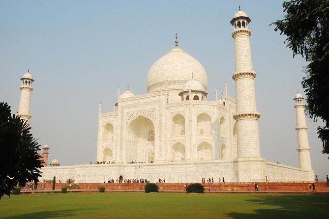 Private- Same Day Agra Tour From Delhi by Gatiman Express Train (All Inclusive) - The Taj Mahal: A Masterpiece of Love and Architecture
