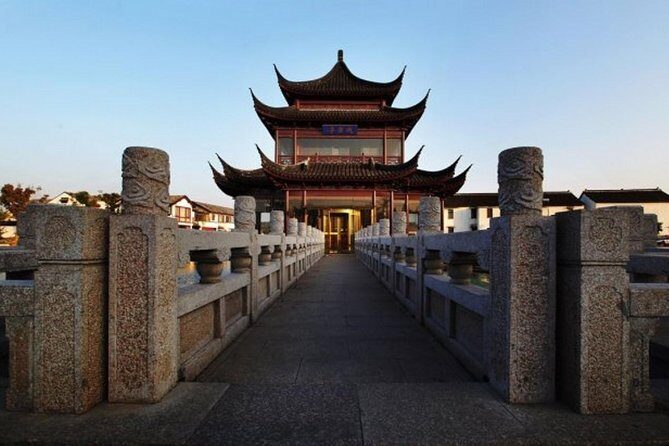 Private Shanghai Layover Tour to Zhaojialou Water Town with Lunch or Dinner - What’s Really Valuable for Travelers?