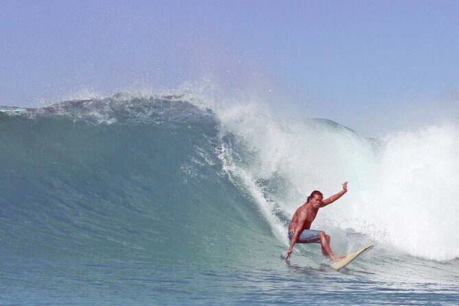 Private Surf Lesson with Transportation in Honolulu, Hawaii - What Makes this Surf Lesson Stand Out