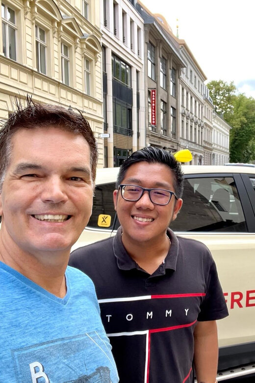 Private Taxi Tour through Berlin Extended & Relaxed ca 6-8h - The Experience: What to Expect on Your Tour