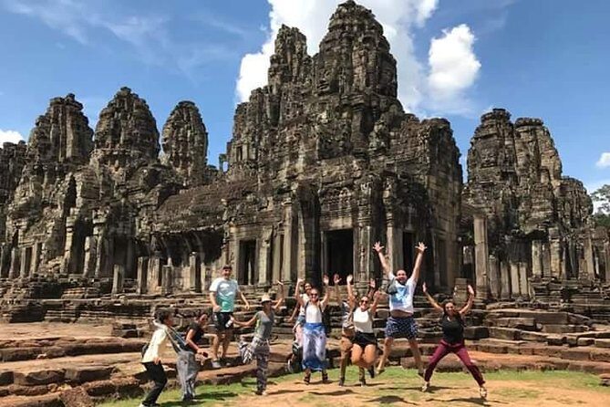 Private Tour By Car ( Angkor Wat Complex + Sunrise ) - Starting the Day: Watching the Sunrise at Angkor Wat