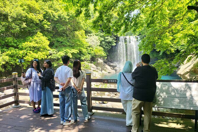 Private Tour Cheonjeyeon Falls & Spirited Garden in Jeju Island - Final Thoughts: Is This Tour Right for You?