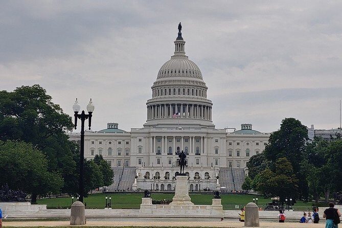Private Tour from New York to Washington by train with official guide - The Journey Begins: Train Travel from New York to Washington