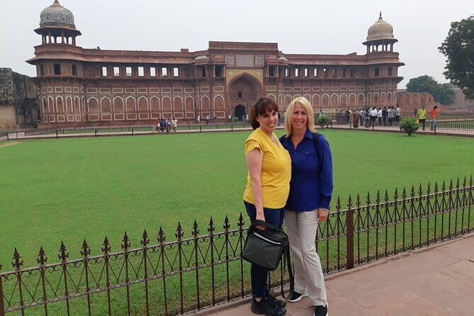 Private Tour: Taj Mahal & Agra Fort in Authentic Indian Dress - What’s Included and What’s Not