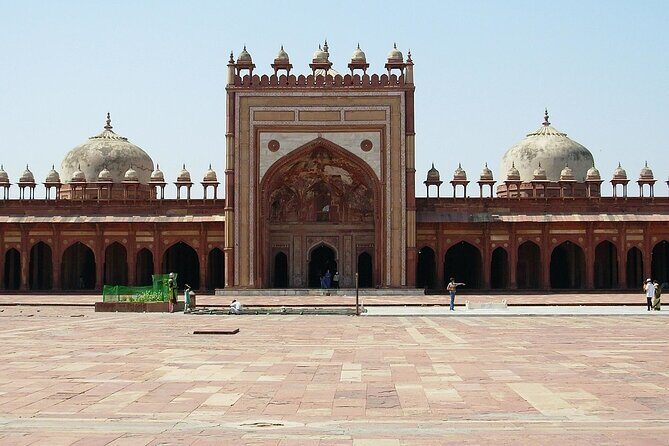 Private Transfer from Agra to Jaipur with Fatehpur Sikri - The Breakdown of the Experience