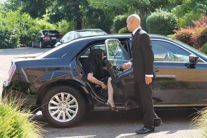 Private Transfer in a Luxury Vehicle to and from MSY Airport - The Ride: Comfort, Safety, and Conversation