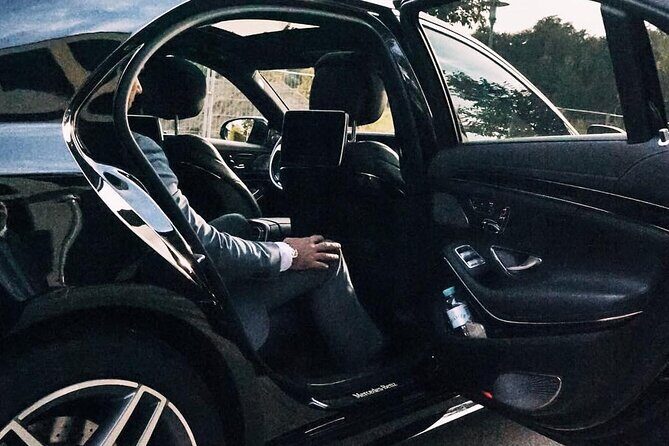 Private Transfer: Ontario Airport ONT to Los Angeles in Business Car - An In-Depth Look at the Ontario to LA Private Transfer