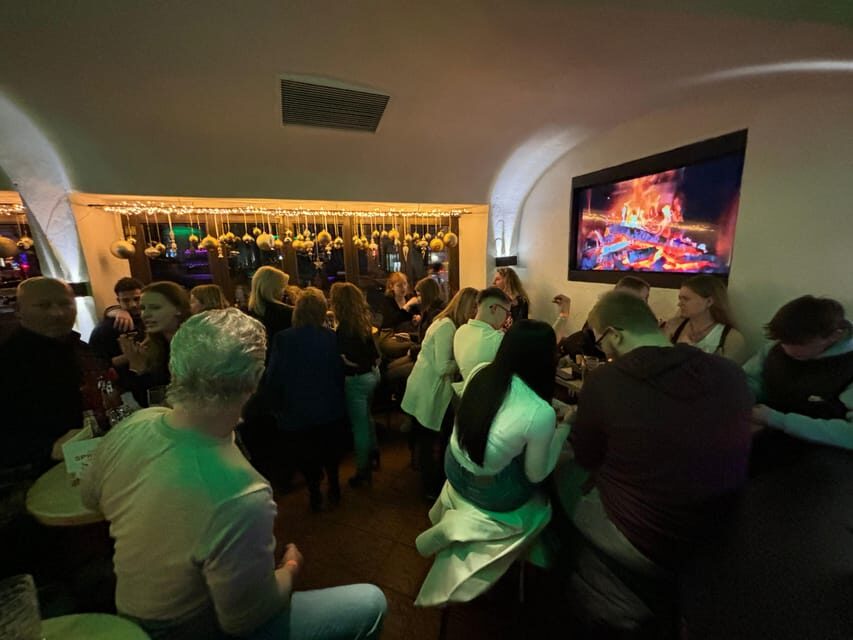 Pub crawl incl. Oktoberfest museum guided tour with beer tasting (private) - A Breakdown of the Itinerary