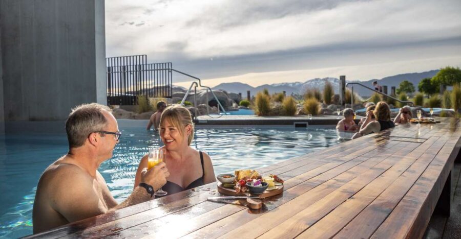 puke Thermal Pools: Adults-Only Entry with Swim Up Bar - An In-Depth Look at puke Thermal Pools