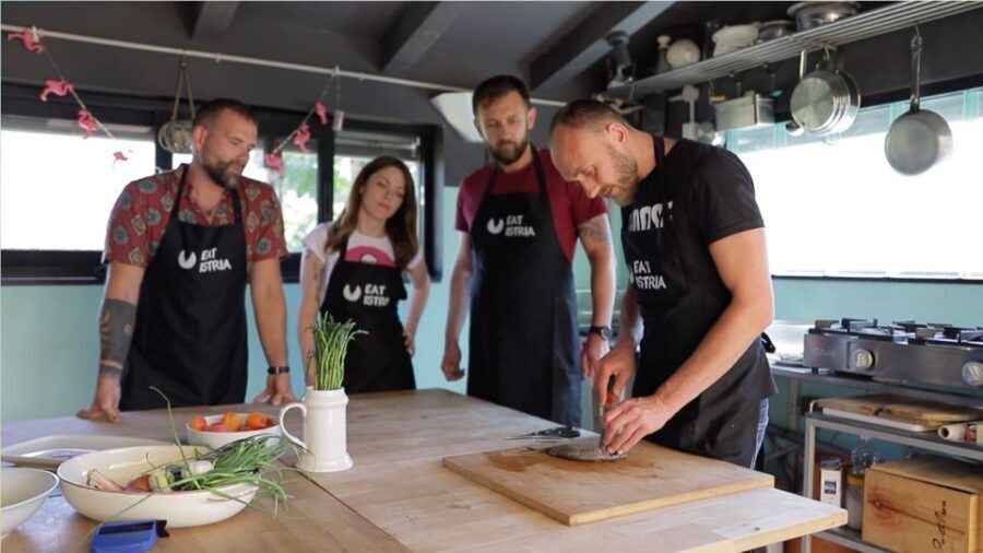 Pula: Market Tour, Cooking Class, and a Meal with Wine - Who Will Enjoy This Tour?