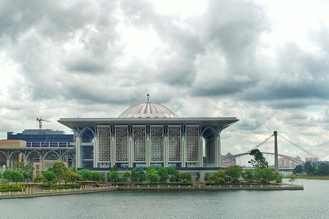 Putrajaya City Tour - Who Will Enjoy This Tour?
