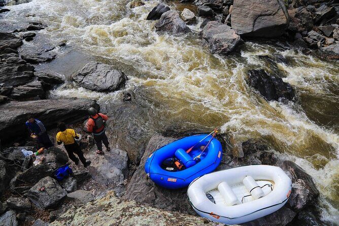 Rentals: 1-Day - 9' Mini Me Inflatable Raft & Assessories 2-4 persons - Key Points