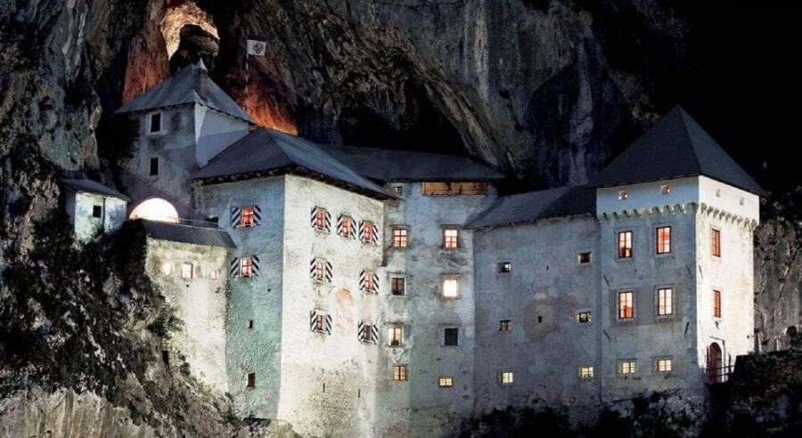 Rijeka: Postojna Cave and Predjama Castle - The Enigmatic Predjama Castle