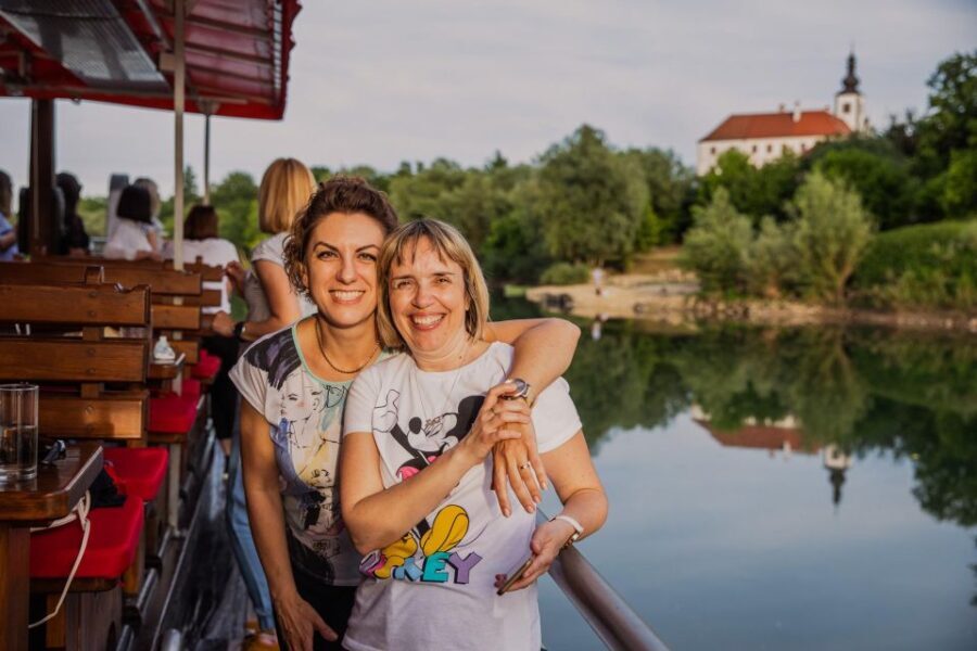 Riverboat tour by replica of a traditional itna laa boat - Who Is This Tour Best For?
