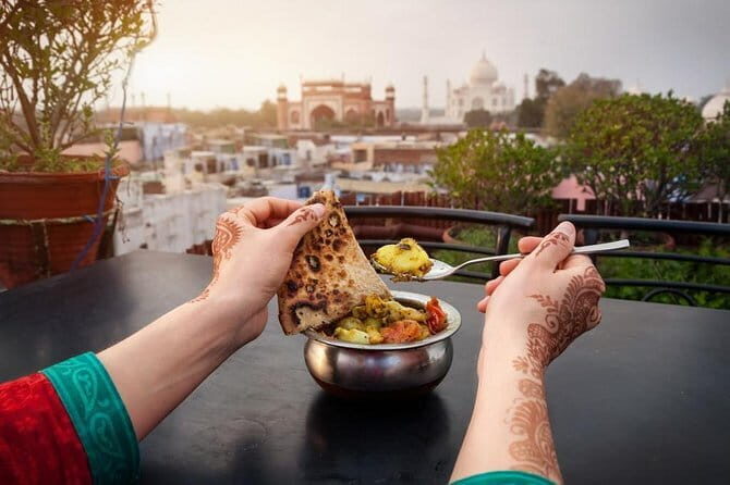 Romantic Mohabbat the Taj Show with a lavish dinner - The Itinerary in Detail