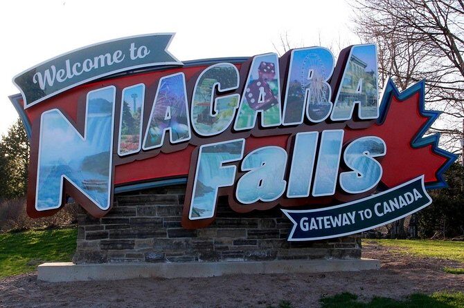 Round-Trip Private-Safe Transfer Between Buffalo Airport & Niagara Falls Canada - Price and Value