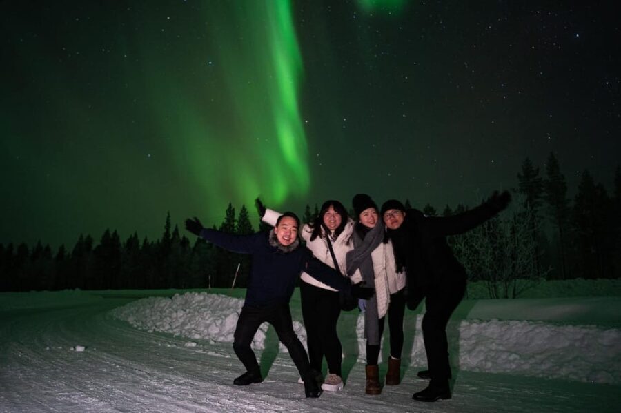 Rovaniemi: Guaranteed Aurora Hunting Tour with Photos - Key Points