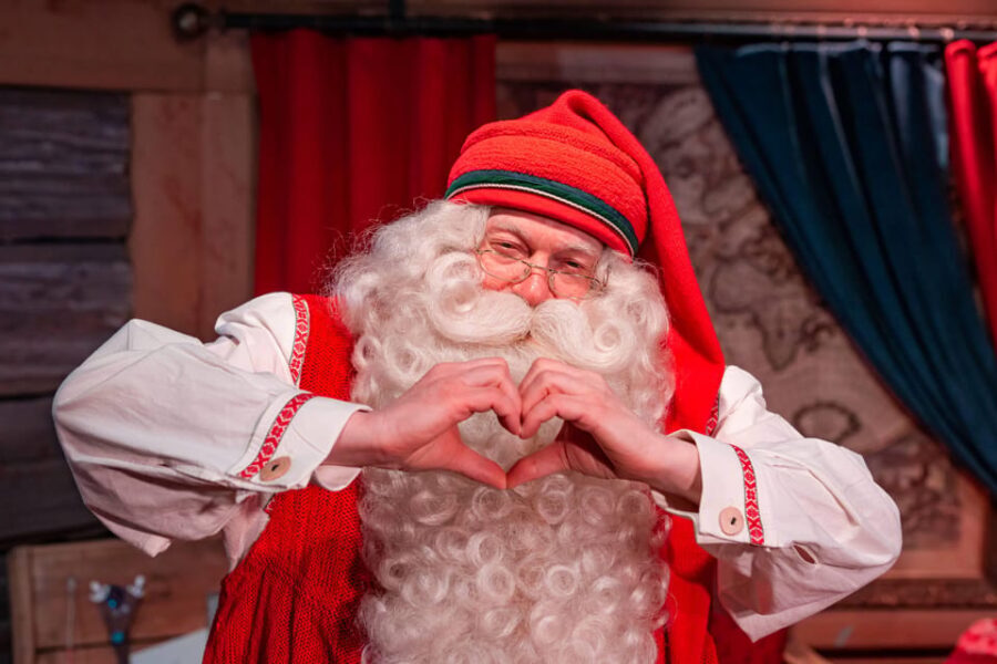 Rovaniemi: Tour to Santa Claus Village with Hotel pick up - What You Can Expect from the Tour