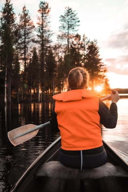 Ruka : Summer evening canoeing on the lake Rukajärvi - The Canoeing Experience