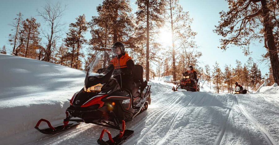 Saariselkä: Snowmobile Ride with Hot Drinks - The Details That Matter