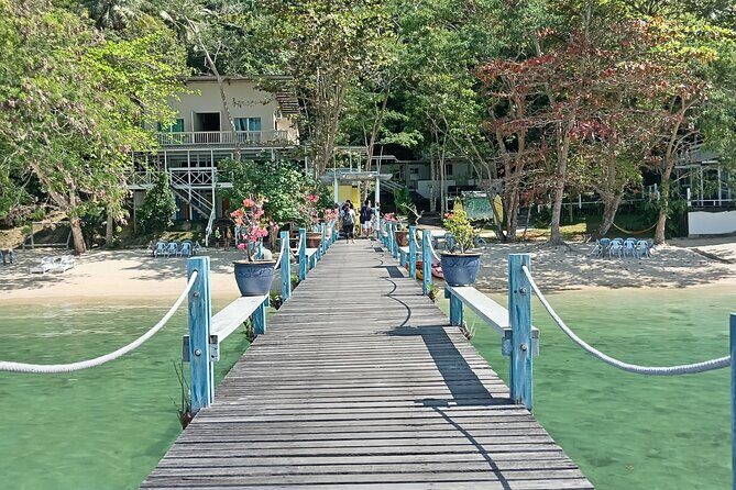 Sabah: Ticket to Rainbow island day trip with lunch - Authentic Experiences and Practical Insights
