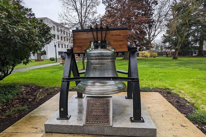 Salem Oregon Scavenger Hunt Walking Tour and Game - Analyzing the Value