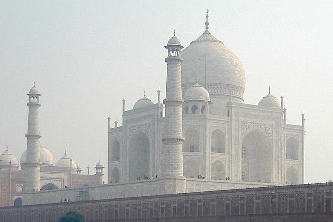 Same Day Agra Tour by Gatimaan Express - What Makes This Tour Stand Out