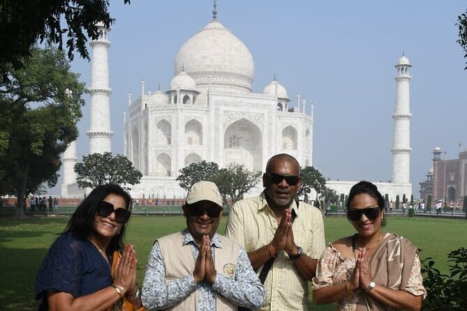 Same Day Taj Mahal and Red Fort from Ahmedabad by Air - What Makes This Tour Stand Out?
