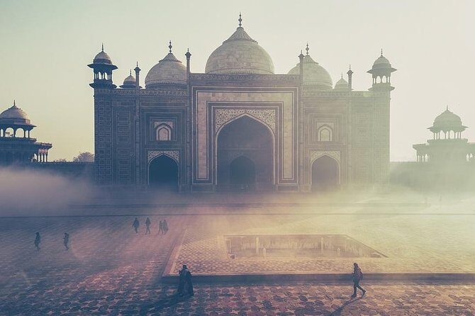 Same Day Taj Mahal Tour by car from Delhi - Authentic Experiences and the Guide