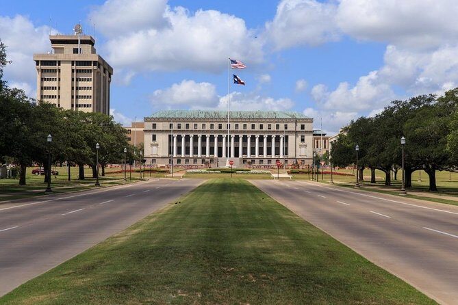 Scavenger Hunt: Playin with the Aggies in College Station! - Who Should Consider This Tour?
