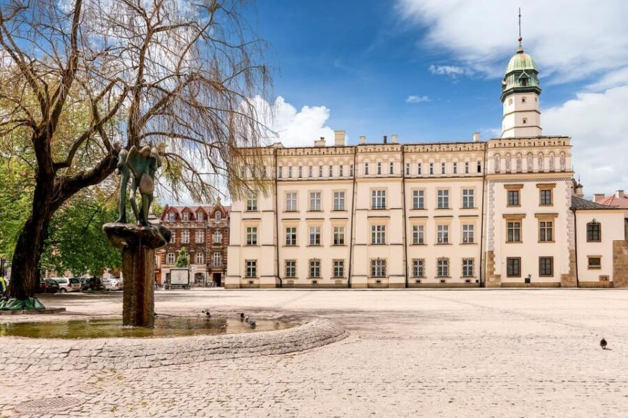 Schindler's Factory & Kazimierz Jewish Quarter Tour - The Itinerary Breakdown: What Makes Each Stop Special